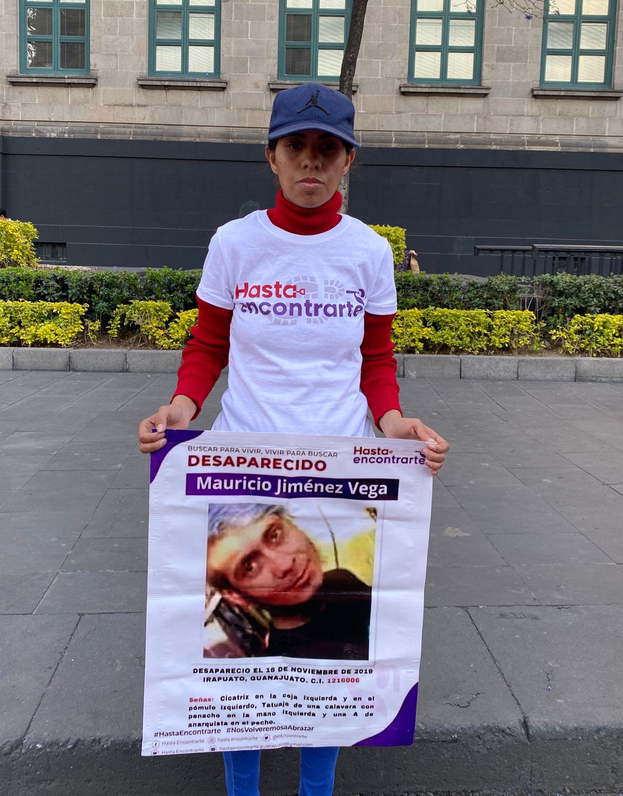 Colectivos de víctimas despliegan manta contra la militarización de ...