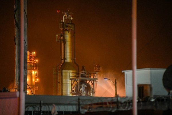 Incendio en refinería de Minatitlán deja cuatro lesionados; ya está ...