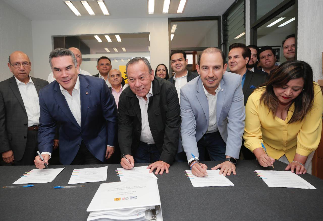 PAN, PRI y PRD registran ante el INE al Frente Amplio por México; insisten en invitar a ...