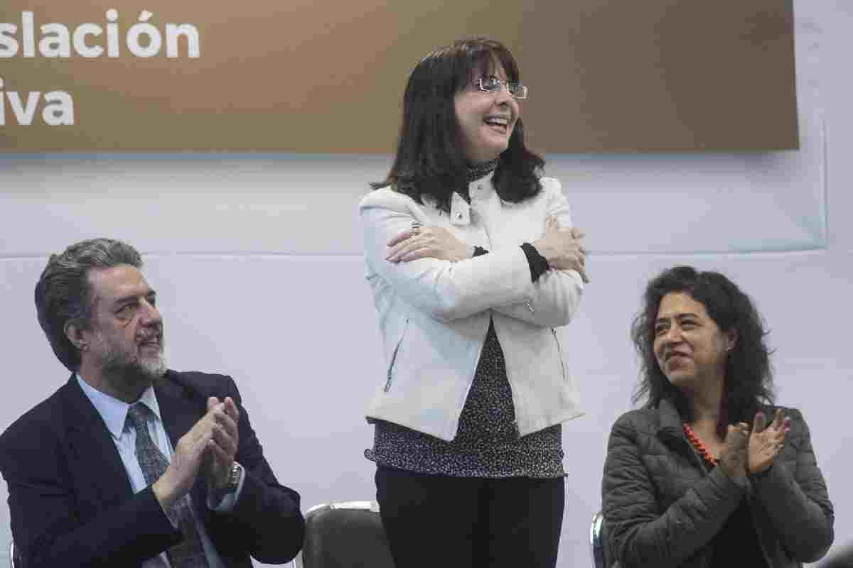 Conahcyt niega retiro de becas de posgrado pese a que universidades y ...