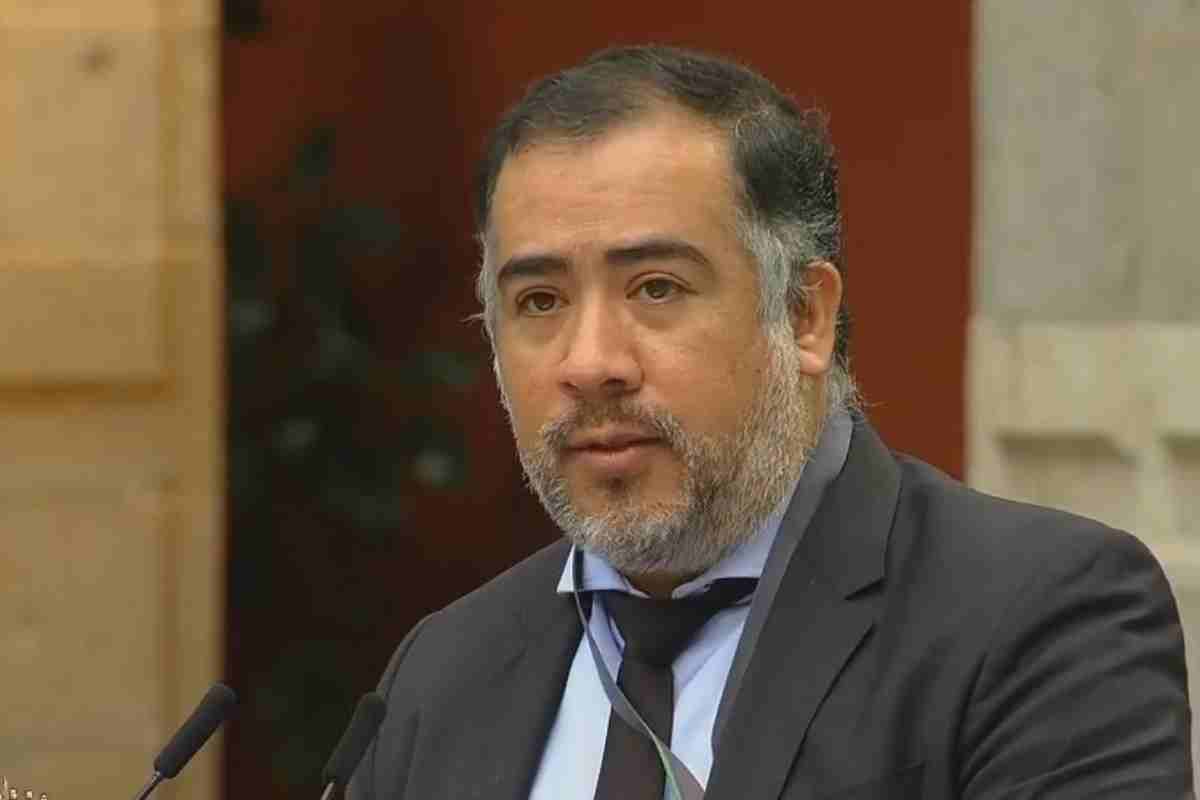 “El gobierno dinamitó la investigación del caso Ayotzinapa”: denuncia exfiscal