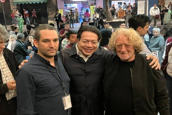 El estreno de ‘Claudia, el documental’ congrega a funcionarios públicos ...