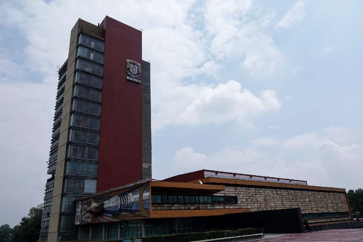 Lomelí Vanegas rinde protesta como nuevo rector de la UNAM; defensa de ...