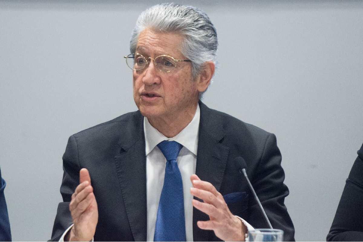 Auditoría impugna orden de juez de mantener en el cargo a Agustín Caso ...