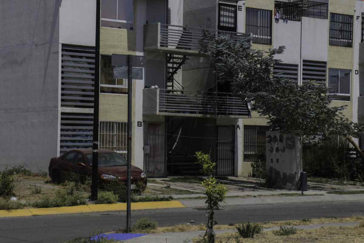 Por amenazas, la colonia Brisas del Campestre en León pierde trabajo ...