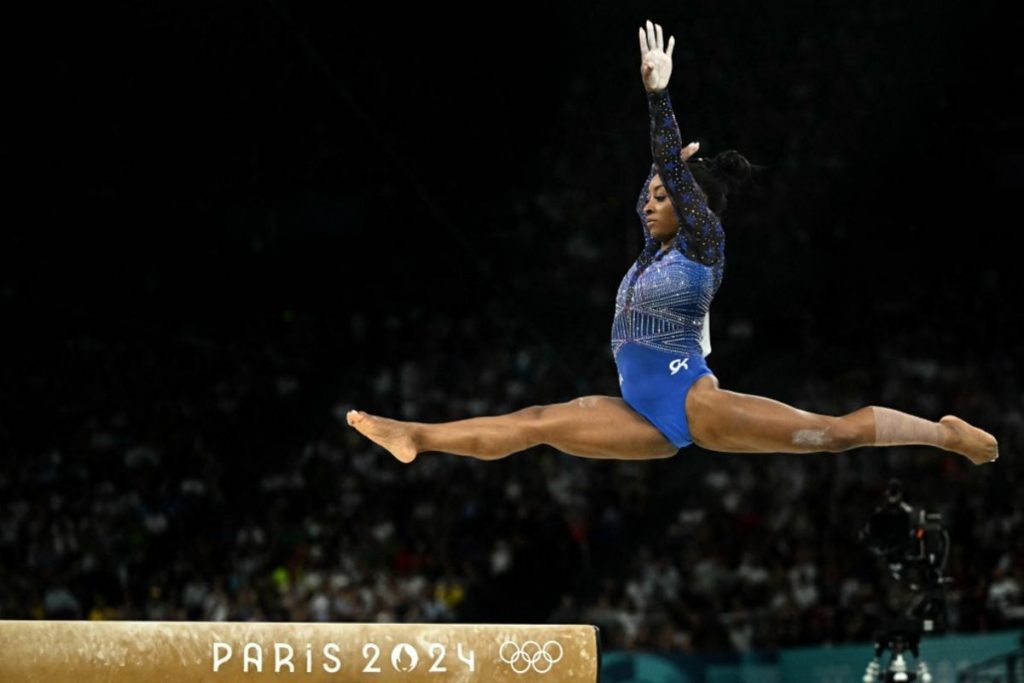 Simone Biles se lleva su segundo oro en París 2024 en el all around