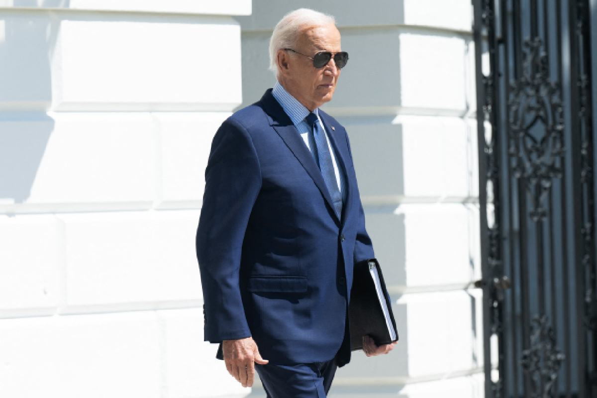 Bombardeos israelíes en Líbano dejan casi 500 muertos, entre ellos 35 niños