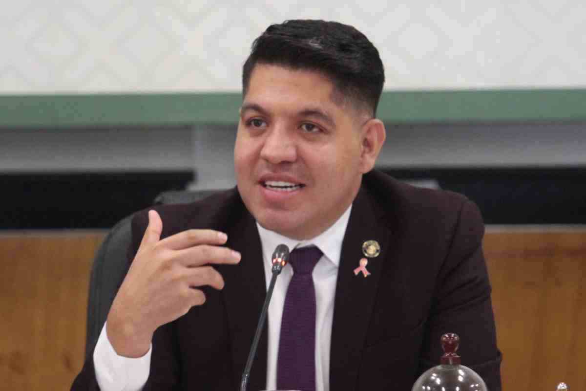 Aprueban licencia a Ebrard en el Senado; rinde protesta su suplente ...