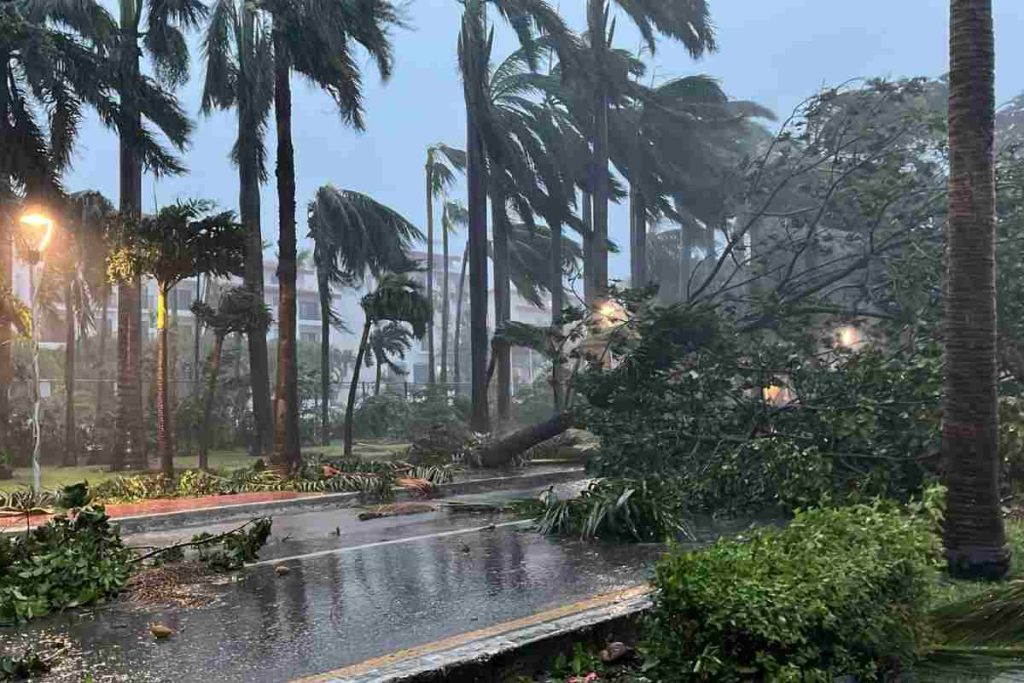 Tormenta tropical Helene se intensifica a huracán categoría 1; Quintana Roo activa alerta roja ...