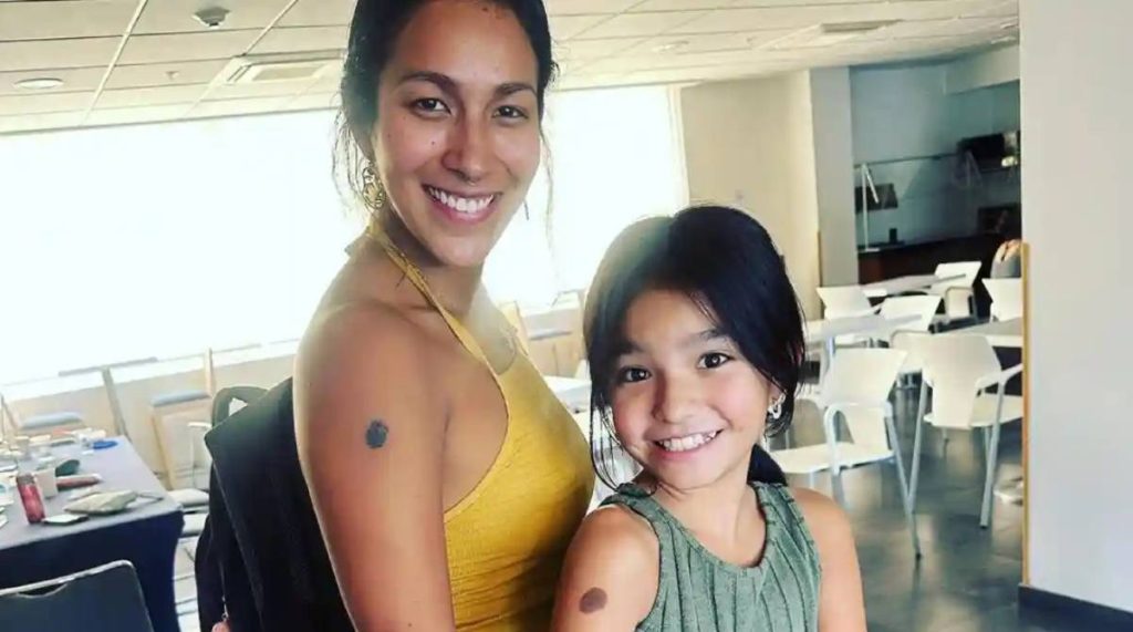 Actriz, cantante y buena estudiante: conoce a Lisa Rivas, la joven ...