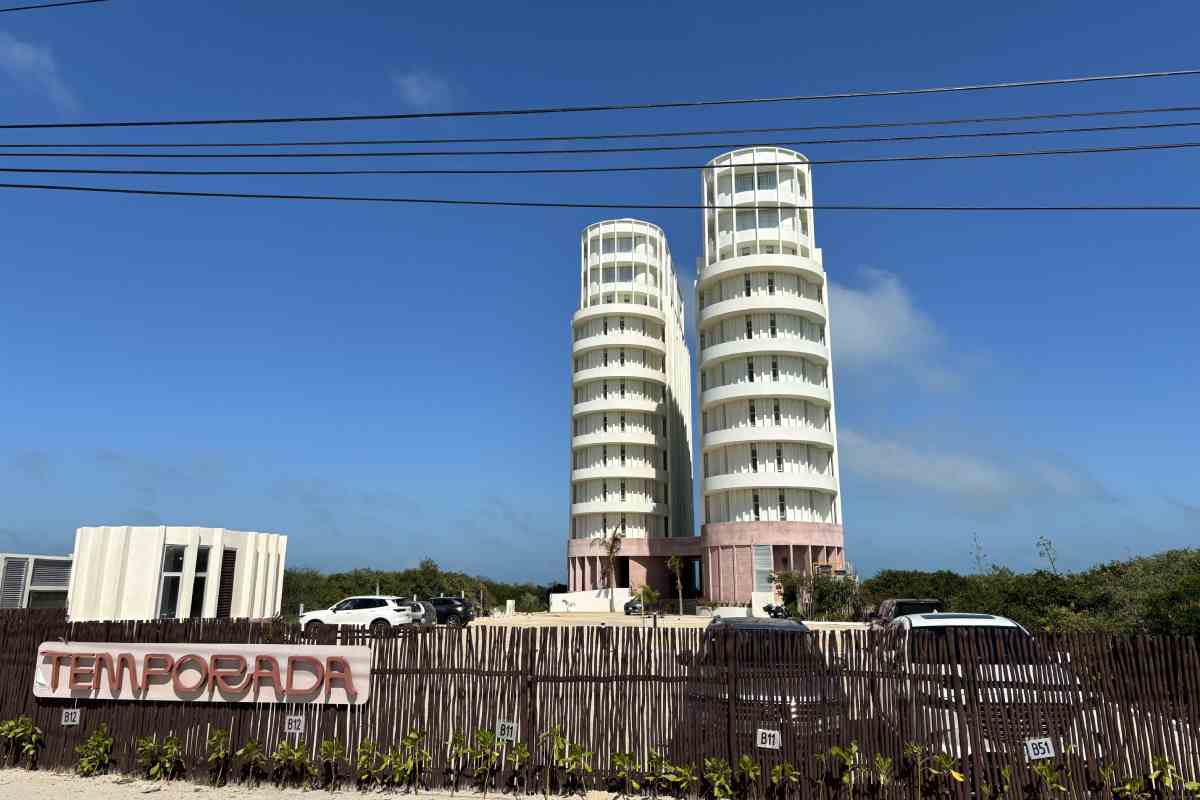 Grandes construcciones y cierre ilegal de playas: inmobiliarias amenazan la vida en Telchac ...