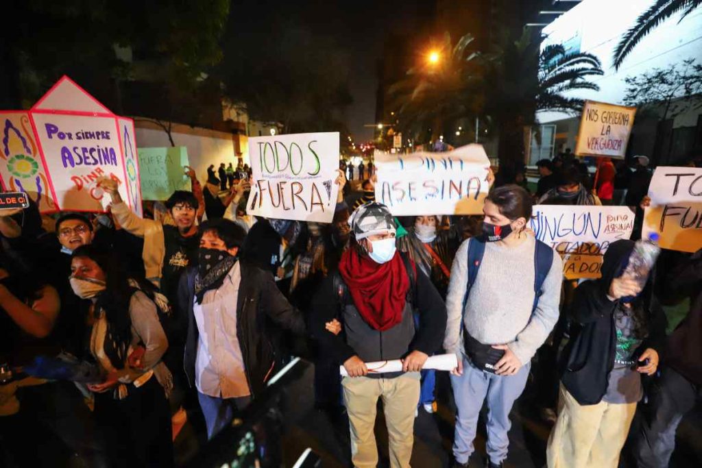 José Jerí asume como nuevo presidente de Perú tras destitución de Dina ...