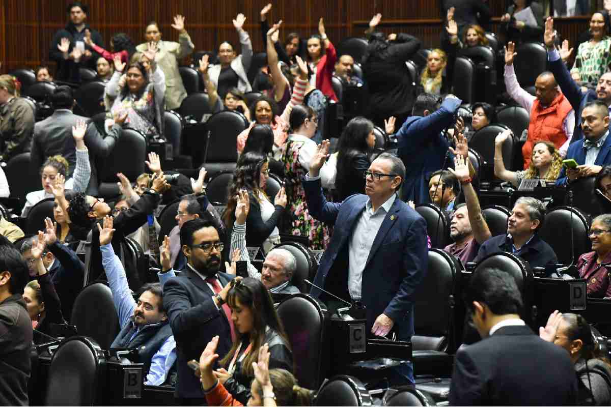 Diputados aprueban en comisiones reforma a la Ley de Amparo; pasa al Pleno para su discusión